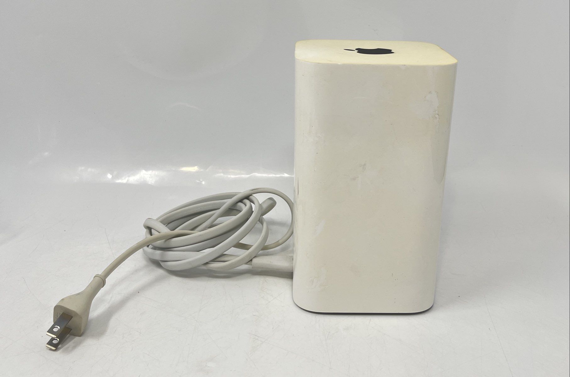 Apple AirPort Extreme White Portable Base Station Wi-Fi Router Not Tes ...