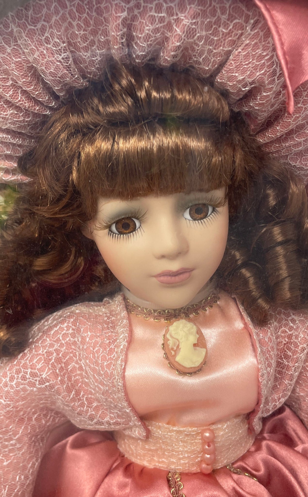 Collector's Choice Limited Edition Genuine Fine Bisque Porcelain Fashi ...