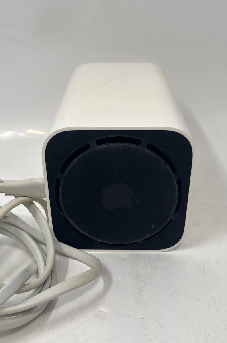 Apple AirPort Extreme White Portable Base Station Wi-Fi Router Not Tes ...