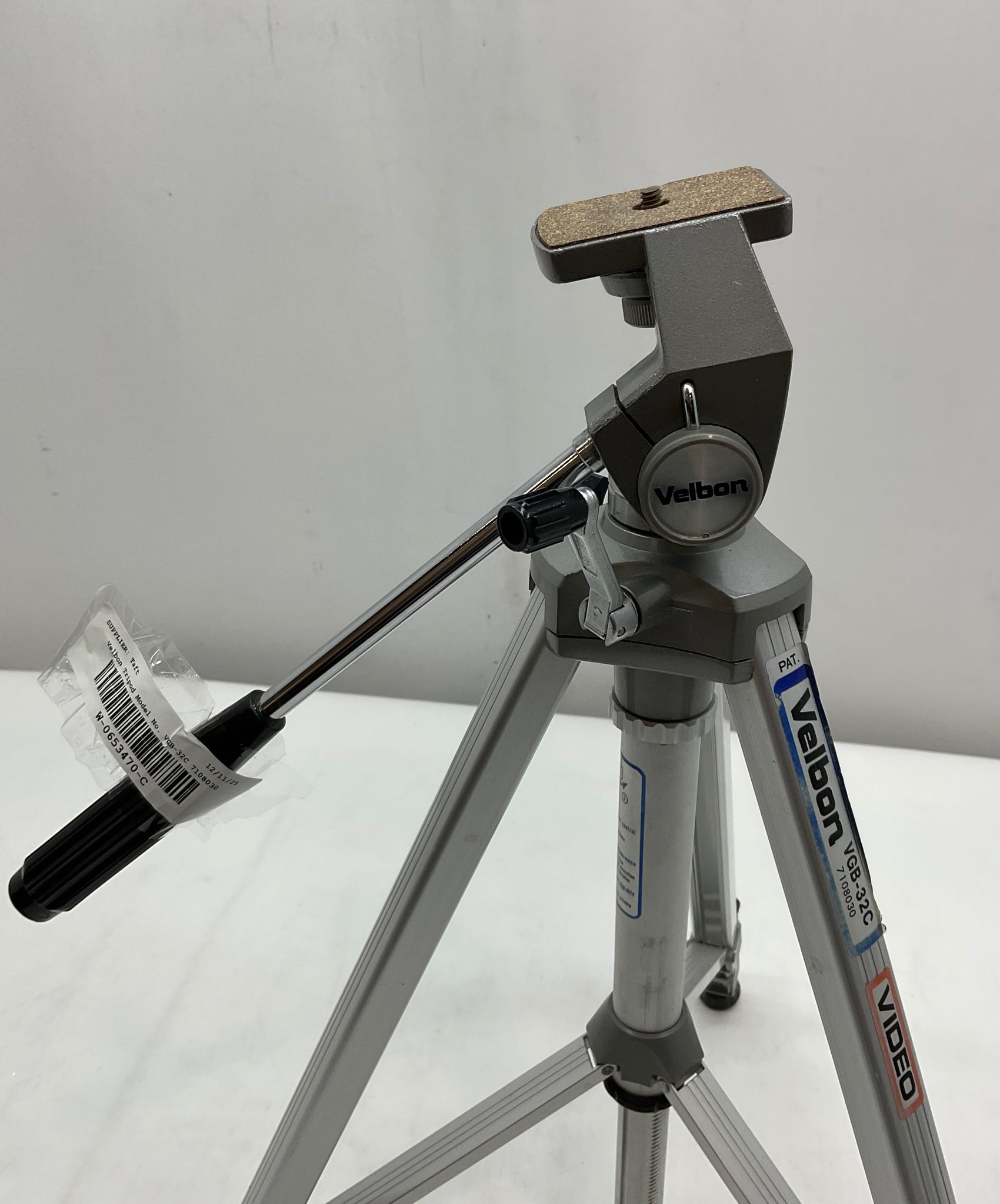 Velbon Model No. VGB-32C 7108030 Pan Tilt Head Photographer Aluminum T ...