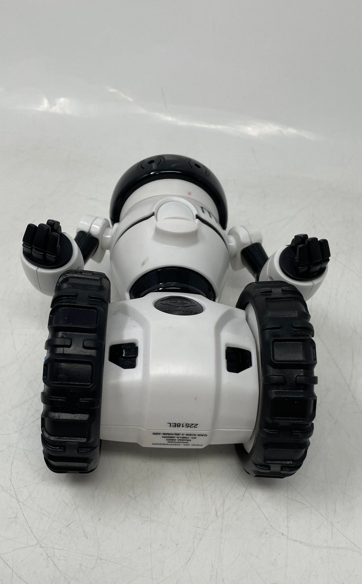 WowWee 0820 White Black Interactive Portable Mip Robot Toy Not Tested ...
