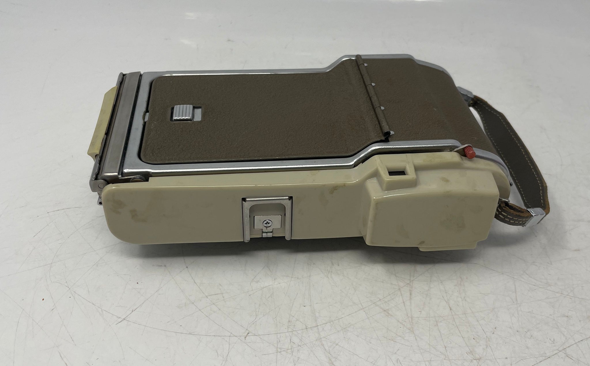 Polaroid Model 608 Beige Gray Built-In Flash Instant Film Land Camera ...